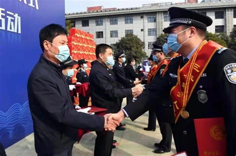 警徽荣耀丨咸阳公安民警张博获评三秦最美人民警察 澎湃号政务 澎湃新闻 The Paper