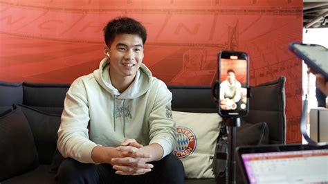 拜仁有位中国年轻门将刘邵子洋，目标成为国足 诺伊尔”运动家澎湃新闻 The Paper