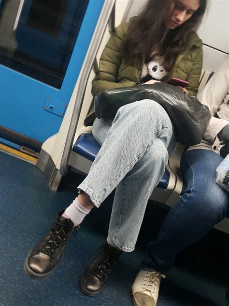 Найдись пожалуйста Анон ПММ ищудевушку Москва Подслушано Метро Москвы Ищу тебя