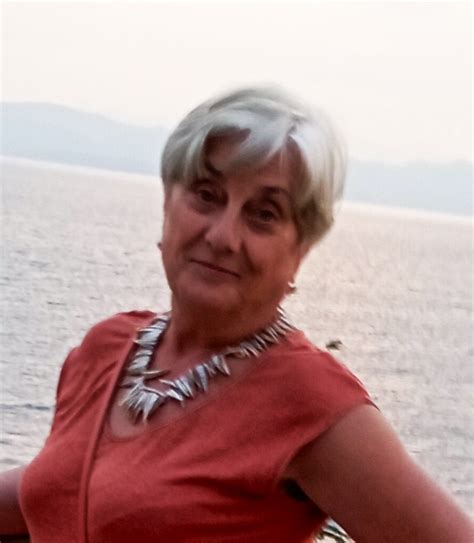 Cv Dr Mudava Viviana Craiova Apiterapie Fitoterapie Si Aromaterapie