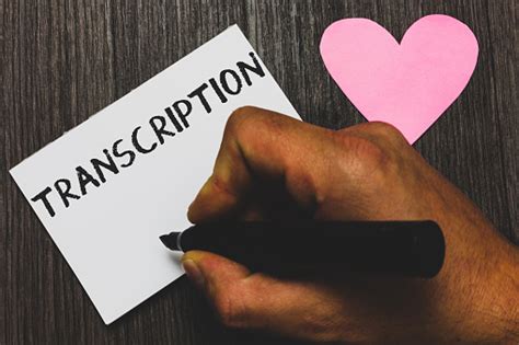 필기 텍스트 쓰기 필 사입니다 의미의 글 또는 무언가의 인쇄 버전 하드 오디오 남자 손 잡고 마커 백서 낭만적인 감정을 나무