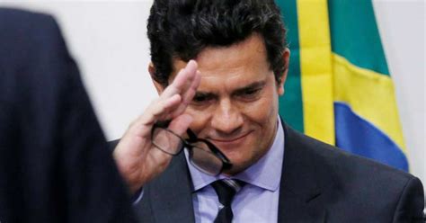 Moro Apresenta Diálogo Em Que Bolsonaro Cobra Mudança Na Chefia Da Pf