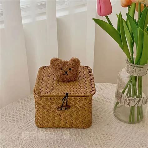 귀여운 곰 등나무 직조 보관 바구니 고리 버들 세탁 바구니 뚜껑이 달린 직사각형 상자 잡화 정리함 가정용 보관 용기