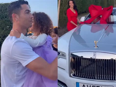Cristiano Ronaldo Recibe Rolls Royce En Navidad
