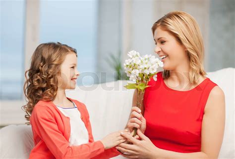 Mutter Und Tochter Stock Bild Colourbox