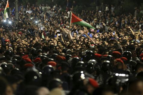 Jordan Pm Quits Over Mass Protests Against Tax Increases Ap News