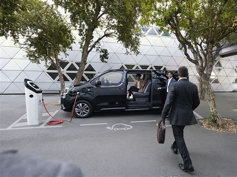 Neuer Citroën ë Spacetourer Elektro Van mit 350 km Reichweite