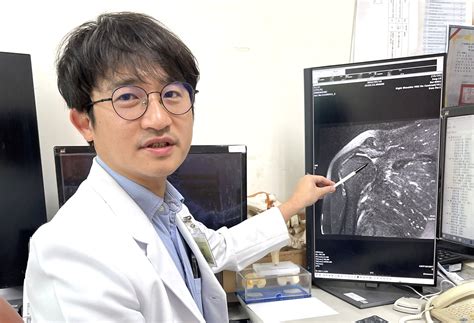 肩痠痛難眠 旋轉肌斷裂惹禍 中華日報中華新聞雲