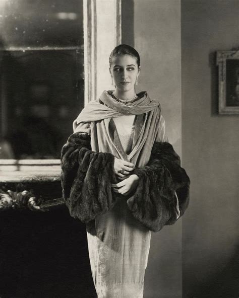 20 Beautiful Photos Of The First Supermodel Marion Morehouse In The