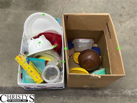Assorted Plastic Storage Containers Misc Christys