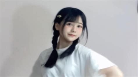 对小学生来说有点幼稚，对大学生来说刚好 Youtube