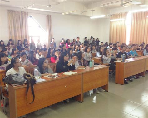 第八届品牌策划大赛之学院奖培训会 广州华商学院工商管理系