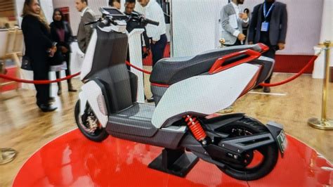 Lml Star Electric Scooter Price Range Charging