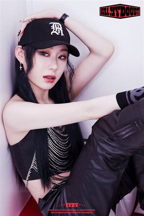 Ryujin Yeji Lia Chaeryeong And Yuna Itzy Rkpopfap