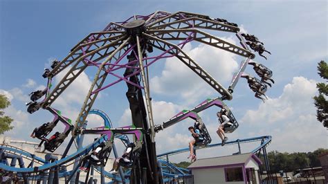 Catwomans Whip Roller Coaster