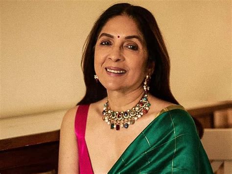 Neena Gupta फेमिनिज्म पर ट्रोल हो रहीं नीना गुप्ता ने दिया मुंह तोड़