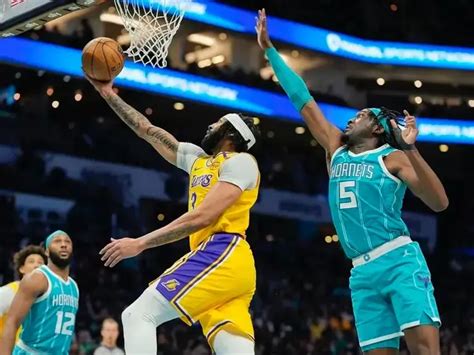 就在今天，詹姆斯再创nba历史第一纪录，湖人争冠现2大绝对利好
