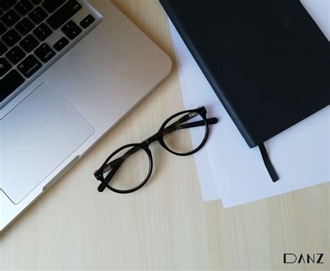 Pin by Danz Armenia on DANZ | Round glass, Glass, Glasses