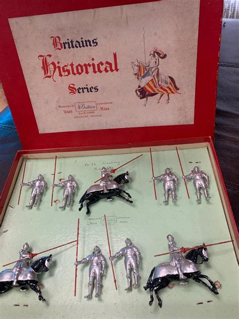Britains Historical Series Knight Toy Soldiers W Box