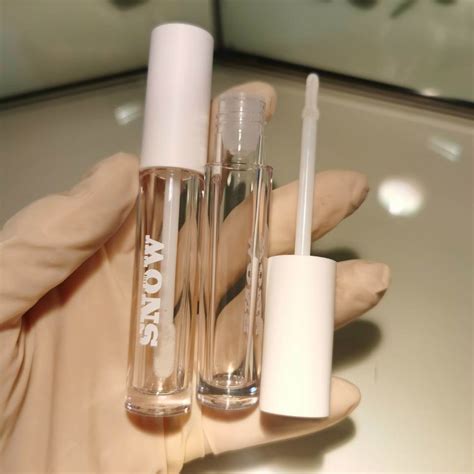 White Empty Lipgloss Container Lipgloss Packaging Tube With Wand