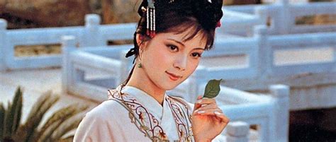 韩雪丽：《红楼梦》里，薛宝钗唯一的一次大发脾气意在敲打谁？宝玉
