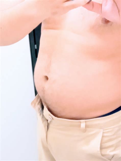 Bulgingbladder On Twitter Back To Work Bladderbulge Nonchalant 😉🤭 Would U Lighly Press It 🤩😈