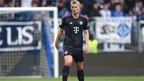 Man Utd Cool Interest In Psg Linked Ace Amidst Bayerns Fee Demand