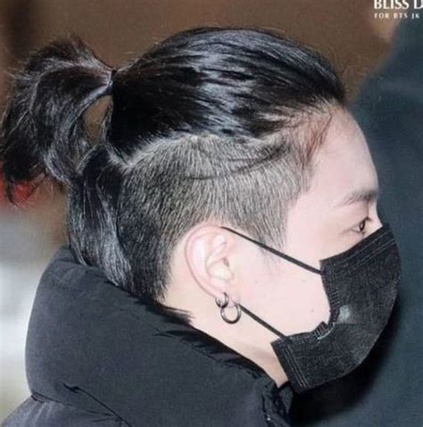 Pin By Linki Ye On Jk Cute Jungkook Hairstyle Bts Hairstyle Hair Cuts