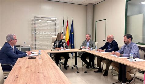 Fedexcaza Y La Consejería De Agricultura Colaborarán En Los Temas Que