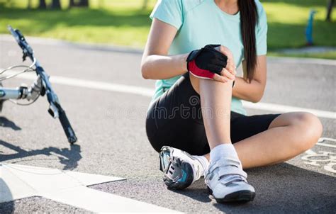 Bike Injuries Young Woman Cyclist Fell Fell Off Road Bike While