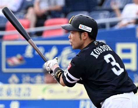 ソフトバンク近藤健介、走者一掃の先制3点二塁打 打率リーグトップも7、8月は低調 前日には14試合ぶり一発、完全復調へ：「おっ！」でつながる
