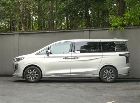 高端出行还得选mpv，建议看看这三款车，造型霸气，豪华且有面子 每日头条
