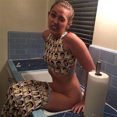 Miley Cyrus Ass 2 Photos Thefappening