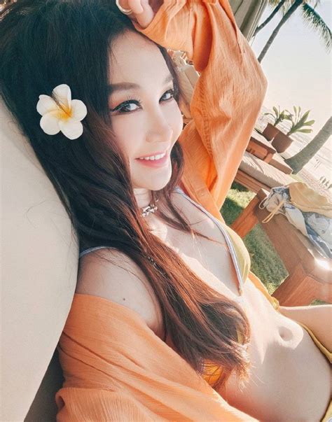 温碧霞晒度假随拍泳装照 曲线优美笑容甜蜜 搜狐大视野 搜狐新闻