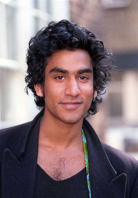 Sexy Tv Actors Naveen Andrews Lost