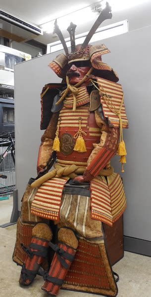 Yahooオークション 札幌市内近郊限定 甲冑 鎧兜 等身大 具足櫃 武具