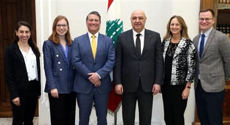 هنا لبنان الرئيس عون أمام وفد أميركي لانسحاب إسرائيل من الحدود اللبنانية