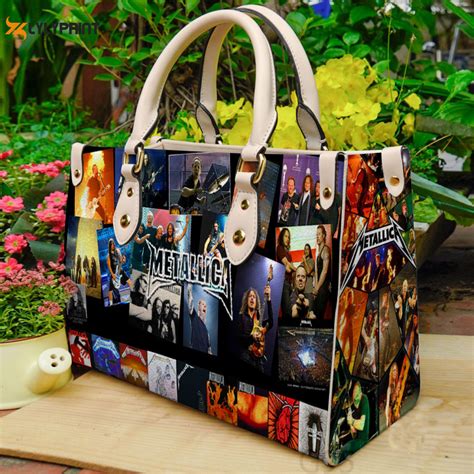 Hello Kitty Leather Handbag T For Women