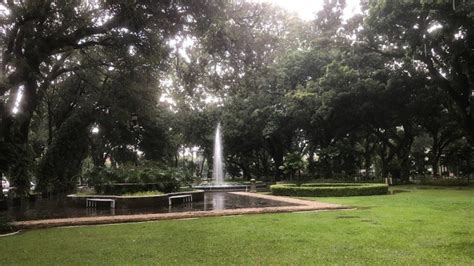 Taman Suropati Pilihan Tempat Ngabuburit Yang Sejuk Dan Asri Di
