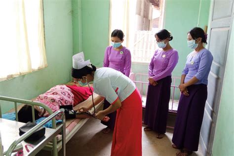 မလှိုင်မြို့နယ်မိခင်နှင့် ကလေး စောင့်ရှောက်ရေး အသင်းမှ ကိုယ်ဝန်ဆောင