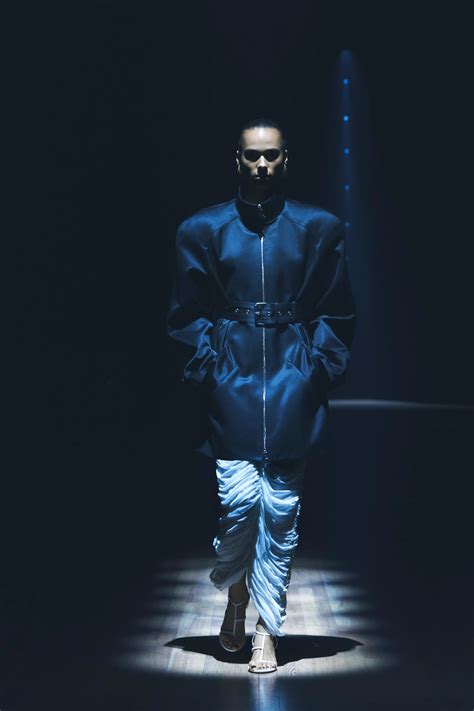 Khaite Spring 2024 Ready To Wear Fashion Show Artofit