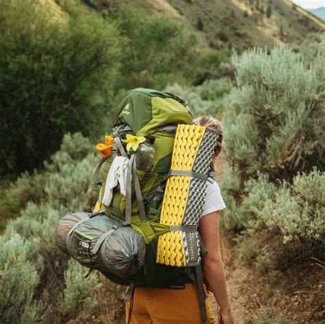 სალაშქრო ინვენტარი • Hiking Equipment