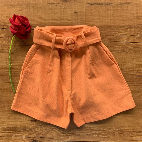 Short Linho Com Cinto Fivela Laranja Dondoca Moda Feminina Dondoca