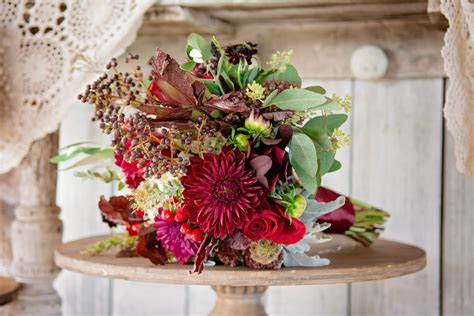 GypsyFarmGirl Rustic And Vintage Burlap And Lace Wedding Bouquets
