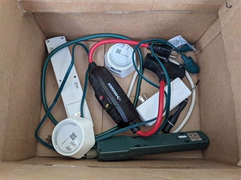 Power Strips And Outlet Timers EstateSales Org