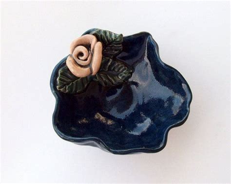 Trinket Bowl Or Ring Bowl Etsy Trinket Bowl Ring Bowl Trinket