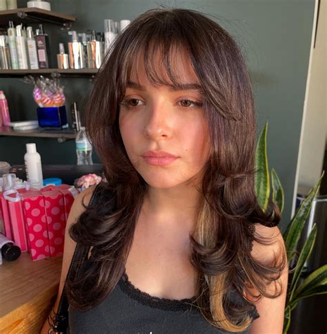 33 Hairstyles And Haircuts For Thin Hair That Bring Major Volume