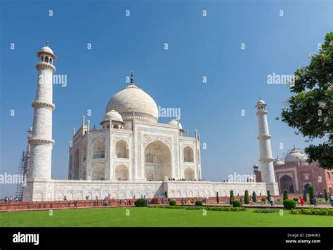 Taj Mahal Mausoleum Built In 1643 By Mughal Emperor Shah Jahan To House