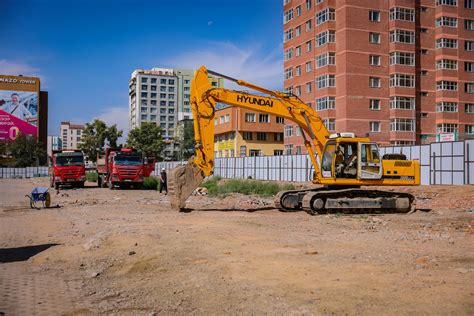 “Урт цагаан” худалдаа үйлчилгээний төвийг буулгасан талбайд далд зогсоол бүхий цэцэрлэгт