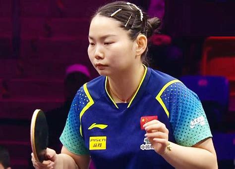 乒乓女单十六强：何卓佳11 1轻取16岁埃及新星，前途可期高达比赛选手